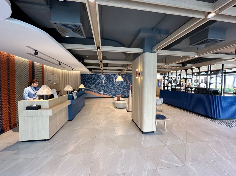 [49th] Review Holiday Inn Express Rayong Map Ta Phut : 1 Queen Standard ...